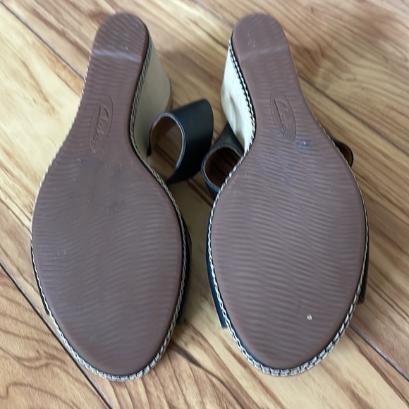 Clarks | Shoes | Clarks Collection Black Sandals Cushioned Shoes Cork ...